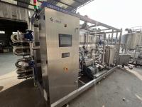 China Full-Automatic Customized 500-2000l/H Uht Sterilizer For Milk/Juice/Sauce Processing Line Sus304/316 for sale