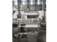China Belt Type Fruit Pulp Making Machine Capacity 1-2T/H SUS304 for sale
