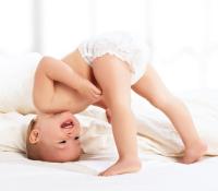 China Super Thin Skin Friendly Baby Disposable Diaper Pants Xxl Xl L M for sale