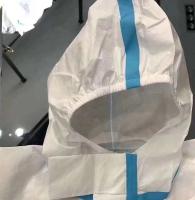 China Hospital Use Disposable Isolation Gown durable / White Disposable Overalls for sale