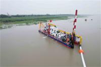 China 900 Cbm/H Hydraulic 26 Inch Cutter Suction Dredger For Sand Dredging Or Mud Dredger for sale