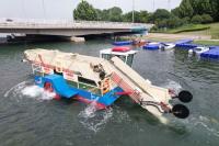 China Diesel Water Hyacinth Harvester Machine Vessel With 24 Cubic Meters Diesel Drive Gearbox Custom Building for sale