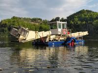 China Full Auotamatic 5 CBM Aquatic Weed Harvester For River Cleaning for sale
