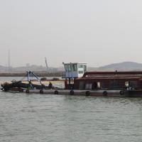 China Long Distance Discharge Sand Dredging Equipment With Diesel Oil Power Type And 20m Spud Length for sale