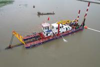 China Heavy Duty Sludge dredger ship With Centrifugal Slurry Pump 500 Cubic Meters Per Hour for sale
