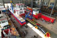 China Heavy Duty Sludge dredger ship With Centrifugal Slurry Pump 500 Cubic Meters Per Hour for sale