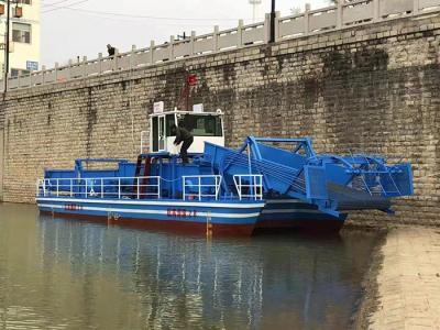 China 1.8 M Cutting Width Propeller Driven 75 KW Power Mowing Boat At 4-5 Km/h Speed for sale