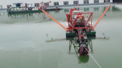 China Diesel Marine Engine 900 cbm/h Cutter Suction Dredgers for Reclamation and Waterway Construction for sale