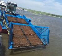 China 8 Cubic Capacity Lake Weed Cutter Machine For River Waterweed Reed Harvester for sale
