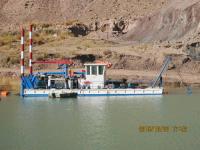 China 900 mm Cutter Head Sludge Dredging Boat  Mud Dredging Boat  With Suction Depth 10 m underwater for sale
