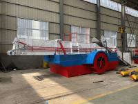 China 115kw Power Water Hyacinth Harvester Collect Water Plants On Water for sale