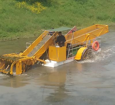 China Small Easy Operate Lake Weed Removal Machine For Waterweed for sale