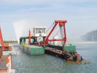 China 8 inch to 26 inch Hydraulic Cutter Suction Dredging Vessel with Spud Carriage and Centrifugal Sludge Pump for Dredging for sale