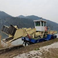 China Waterweed Harvesting Aquatic Weed Harvester Boat With 8m3 Silo Storage Capacity for sale