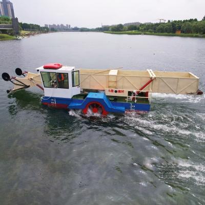 China Waterweed Harvesting Aquatic Weed Harvester Boat With 8m3 Silo Storage Capacity for sale