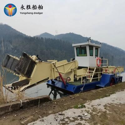 China High Efficiency 10 CBM Lake Weed Harvester Cleaning Boat For Lake / River for sale