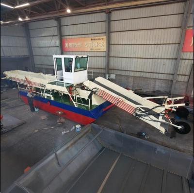 China 60kw Aquatic Weed Harvesting Water Hyacinth Harvester Machine Designed For Collection Depth Of 0-1m for sale