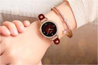 China IP68 BT5.0 Round Screen Health Monitoring Smart Watch For Women for sale