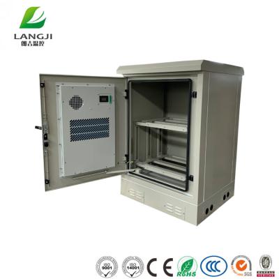 China 18U NEMA Outdoor Telecom Enclosures 1100x750x650mm for sale