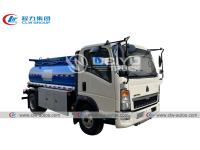 China 5cbm 5000L HOWO Fuel Tanker Truck Mobile Diesel Dispenser with Flowmeter for sale