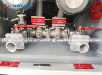 China HOWO 6 CBM Fuel Tank Truck Q235 Carbon Steel with Oil Refilling Dispenser 4x2 for sale