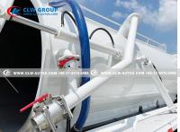 China SINOTRUK HOWO 12CBM Sewage Suction Truck Vacuum Truck 4x2 180HP for Sanitation for sale