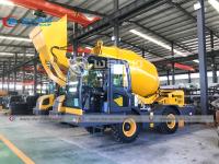 China 2.5cbm 2.5m3 Mobile Self Loading Concrete Mixer With 240 Degree Rotation Function for sale