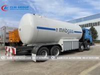 China Sinotruk HOWO 8x4 LPG Delivery Truck 35.5 CBM Capacity with 371HP Engine and Flow Meter System for sale
