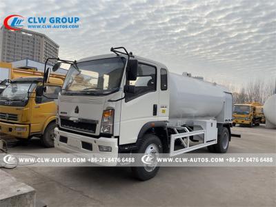 China HOWO 4x2 8000L LPG Bobtail Tanker Truck with Dispenser 120HP for sale