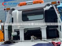 China Isuzu GIGA 4x2 Recovery Tow Truck 5550mm Wheelbase 240HP for Roadside Assistance for sale