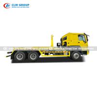 China HOWO 26Ton Hook Lift Garbage Truck 6x4 340HP Hydraulic Roll-off Container Truck for sale