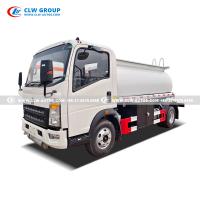 China HOWO 4x2 Fuel Dispenser Truck Explosion-Proof 5-60 L/min 116hp Diesel Engine for sale