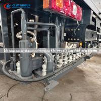 China Shacman L3000 6m³ Asphalt Distributor Truck with Uniform Spraying and Heating System for sale