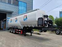 China 65m³ Bulk Feed Transport Trailer Tri-axle Low Residual Discharge Remote Control for sale