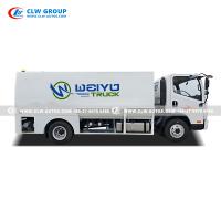China FAW Tiger VH 6000L Fuel Delivery Truck Dual Independent Refueling Systems 60L/min for sale