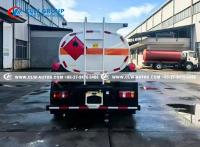 China Sinotruk HOWO 4x2 RHD Diesel Bowser Truck 8000L Carbon Steel Tank Fuel Transport for sale