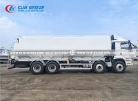 China Shacman 8x4 440HP Bulk Feed Transport Truck 40m³ 20tons Carbon Steel Tank Hydraulic Unloading for sale