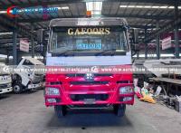 China Sinotruk HOWO RHD 6x4 25 Ton Hydraulic Hook Lift Truck Weichai 400HP Engine for sale