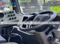 China FAW RHD 5.5m³ Road Sweeper Truck Right-Hand Drive Vacuum Sweeper 130hp Dual-Engine for sale