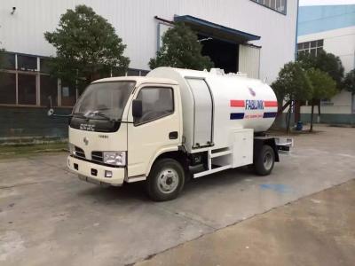 China 2.5MT Propane Bobtail Truck - Dongfeng 4x2 LPG Cylinder Filling Vehicle with 5m³ Tank Capacity and 95HP Engine for sale