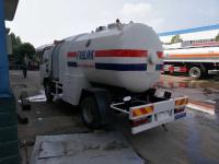 China 2.5MT Propane Bobtail Truck - Dongfeng 4x2 LPG Cylinder Filling Vehicle with 5m³ Tank Capacity and 95HP Engine for sale