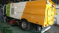 China 6MT Isuzu Road Cleaning Vacuum Sweeper Truck - 6000L Water Tank, 60,000 m²/h Cleaning Capacity for sale