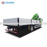 China ISUZU 700P 5-Ton Crane Truck with Aluminum Alloy Cargo Box, Liquid Fuel Engine Heating & 10-Ton Tow Hook for Russian Market for sale