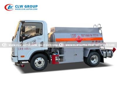 China FAW Jiefang Tiger VR 4x2 2,200L Mini Fuel Tanker with 95-130HP Diesel Engine and Anti-Corrosion Coating for sale