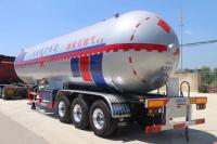 China 30T 62000 Liters LPG Propane Transport Tank Truck Lightweight Design ASME Standard for sale
