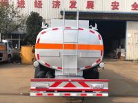 China 4000L AGO Oil Tanker Truck for White Product Fuel Delivery with 3 Tonne Capacity and 95 HP Engine for sale