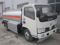 China 4000L AGO Oil Tanker Truck for White Product Fuel Delivery with 3 Tonne Capacity and 95 HP Engine for sale