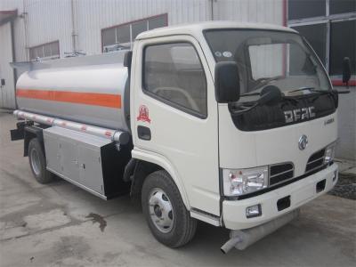 China 4000L AGO Oil Tanker Truck for White Product Fuel Delivery with 3 Tonne Capacity and 95 HP Engine for sale