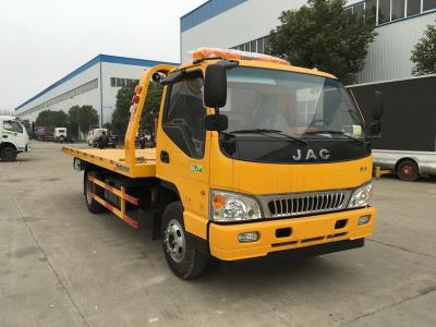 China JAC 6 Wheel Flatbed Recovery Tow Truck 4 Ton Capacity 5200x2300mm Loading Plate 130HP Diesel Engine for sale