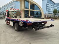 China JAC 6 Wheel Flatbed Recovery Tow Truck 4 Ton Capacity 5200x2300mm Loading Plate 130HP Diesel Engine for sale
